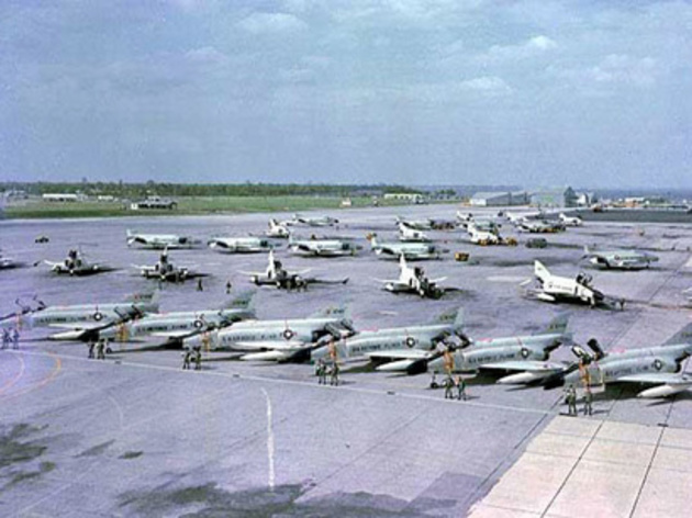 Kyrgyzstan closes Manas Air Base for US | Vestnik Kavkaza